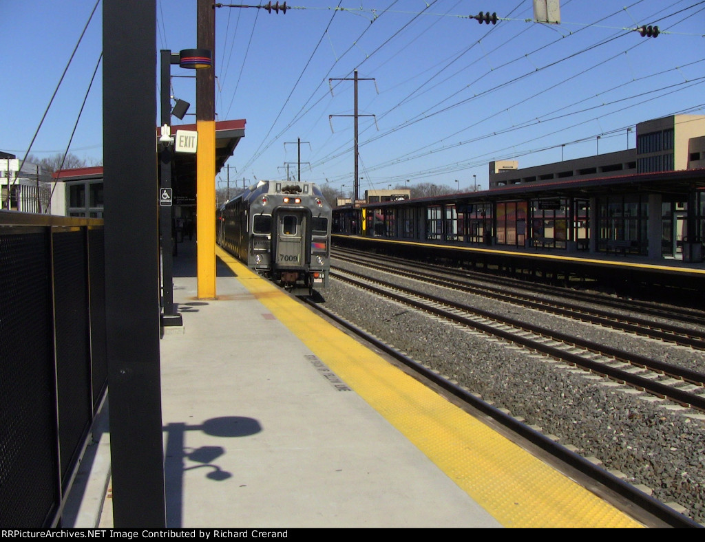 Multilevel Cab Car 7009